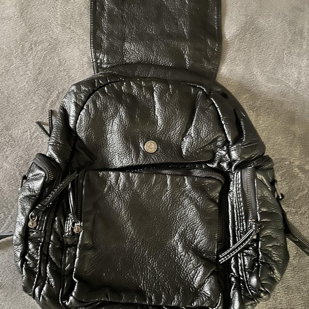 Cool small backpack I couldn’t keep it, too small... - Depop