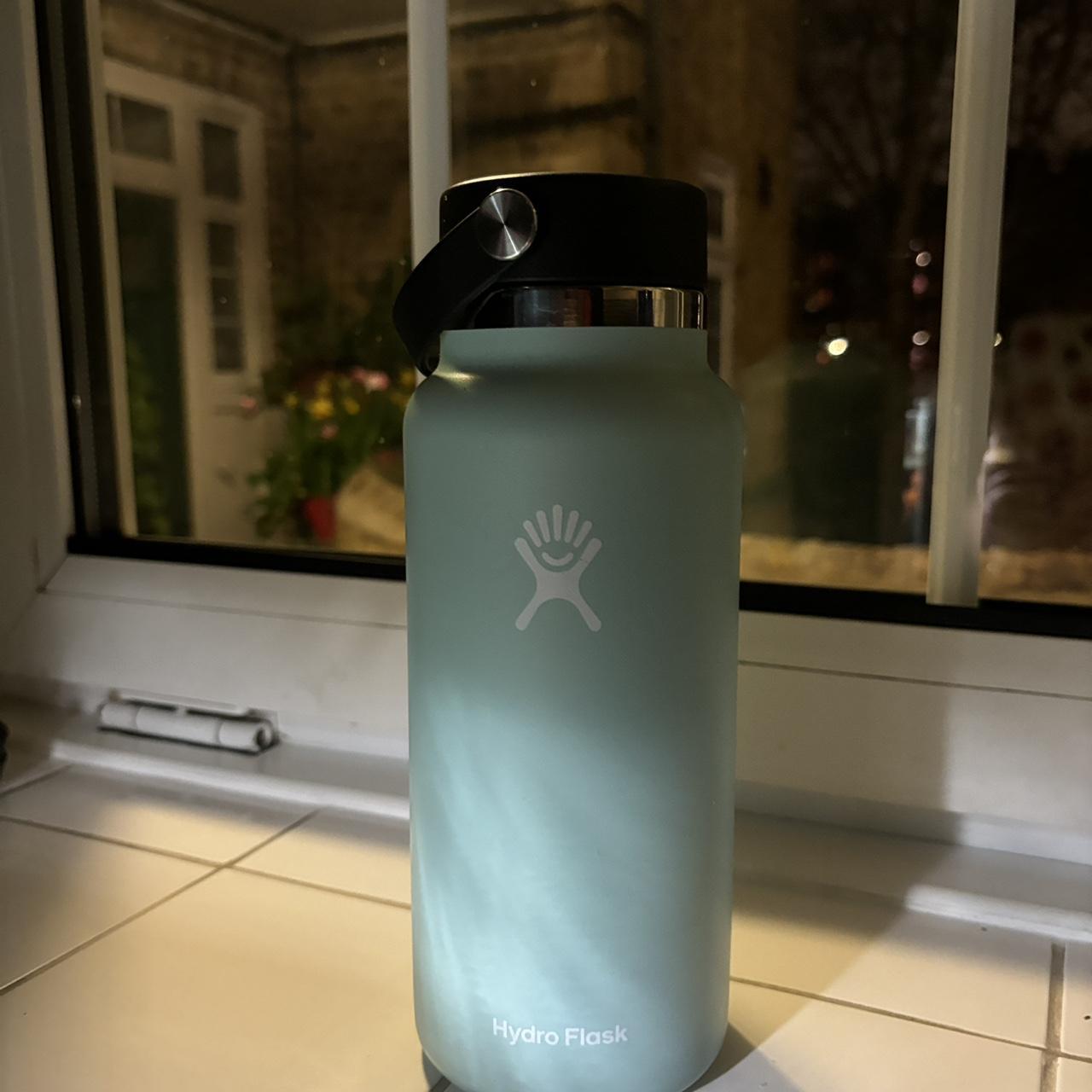 Blue hydroflask water bottle 25 oz, brand new, keeps... - Depop