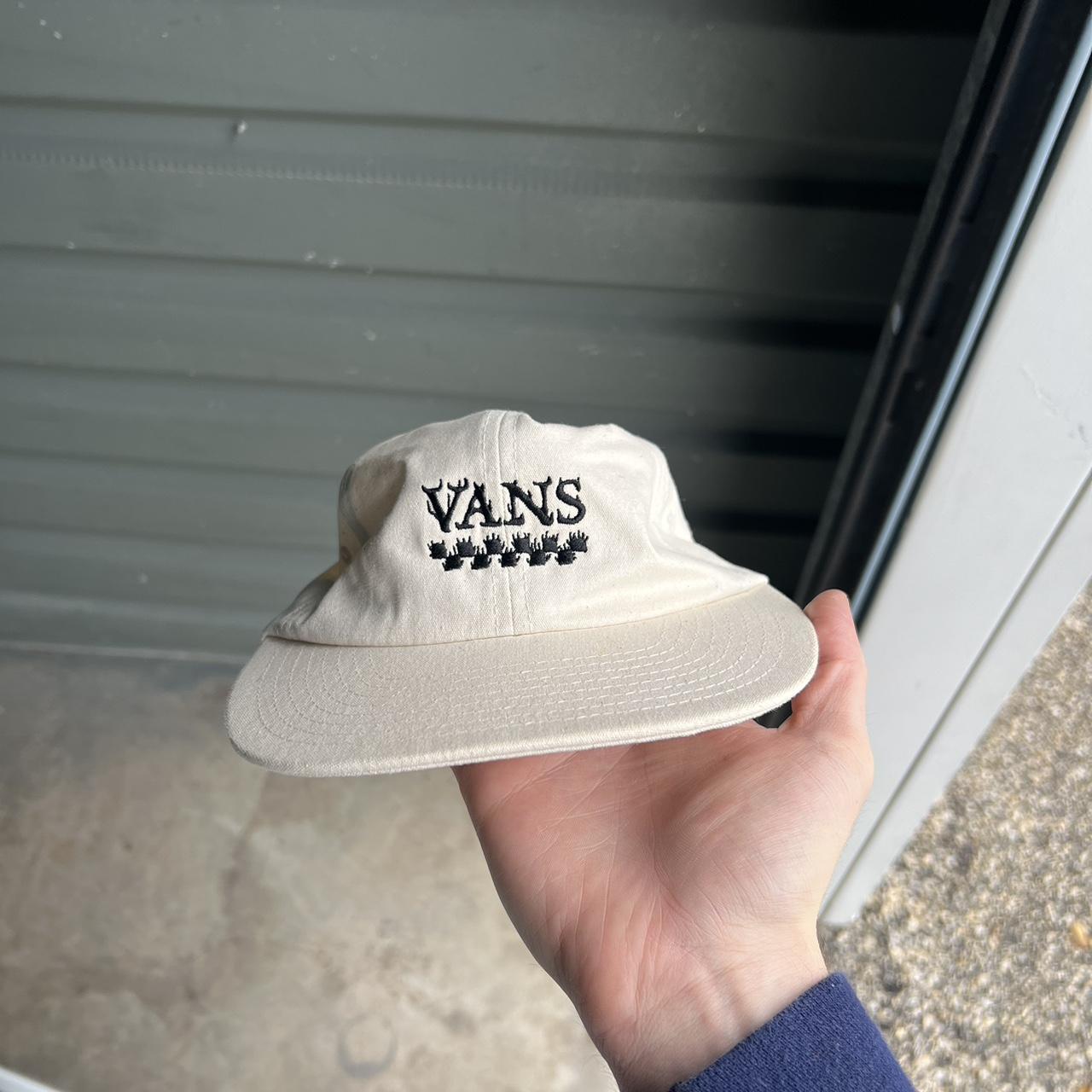 vans flat brim hat - Depop