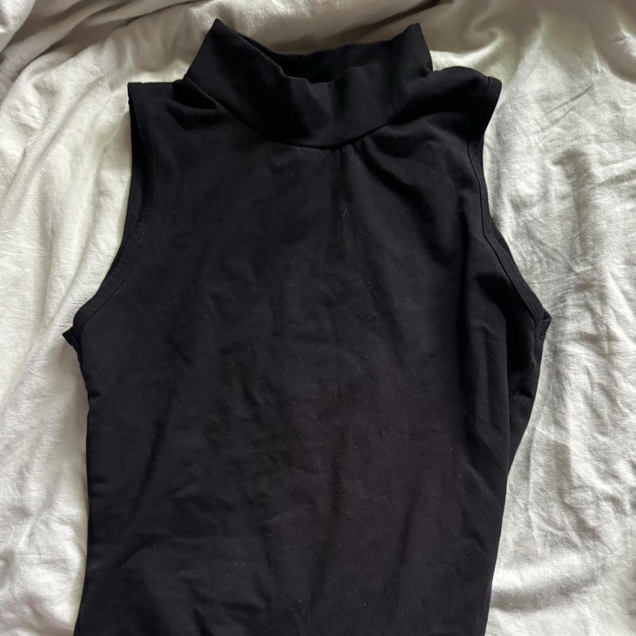Turtle neck body suit #Mockneck #bodysuit #turtleneck - Depop