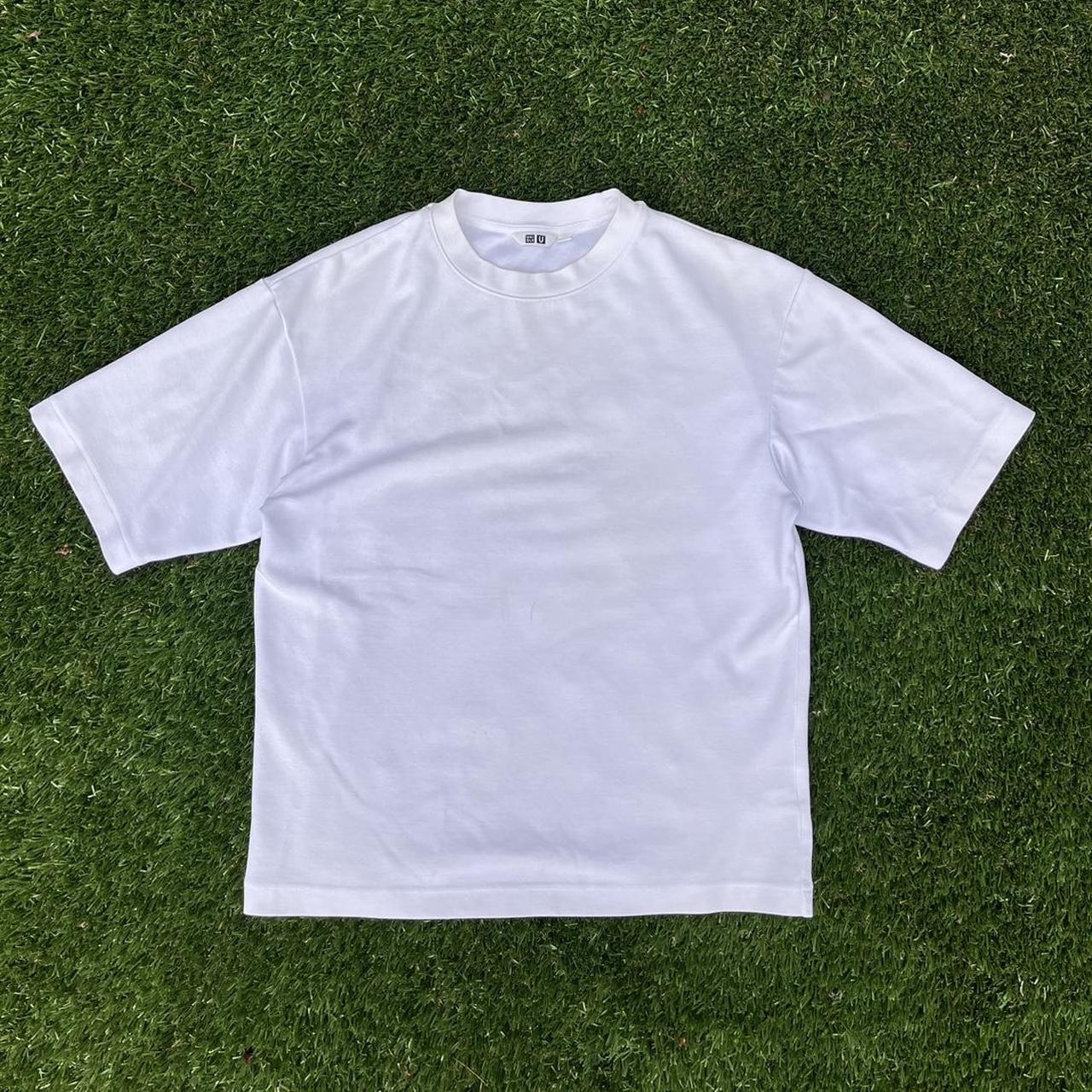 Uniqlo heavyweight boxy tee See photos for... - Depop