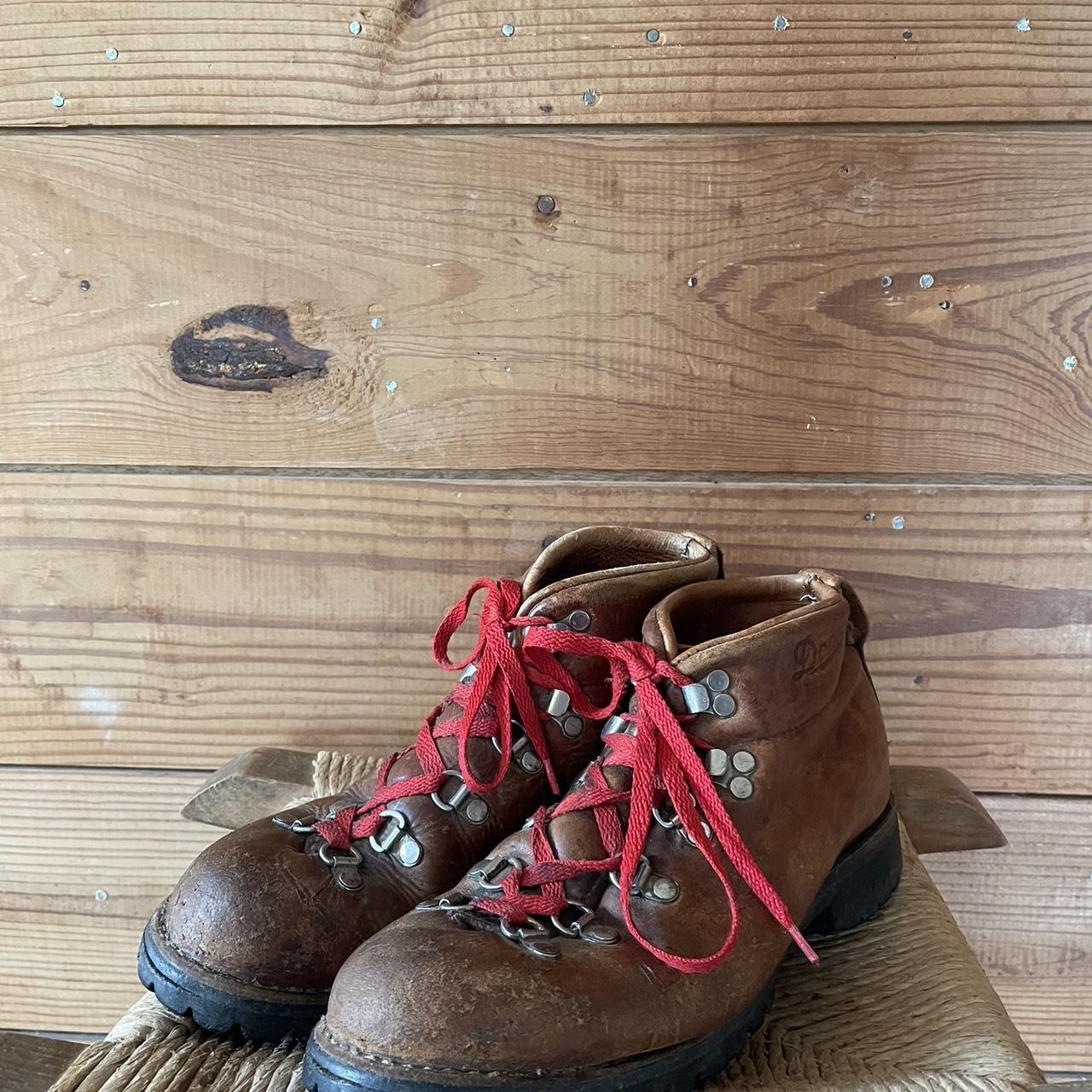 Danner Vintage Classic Hiking Boots- Size 8 B Brown... - Depop