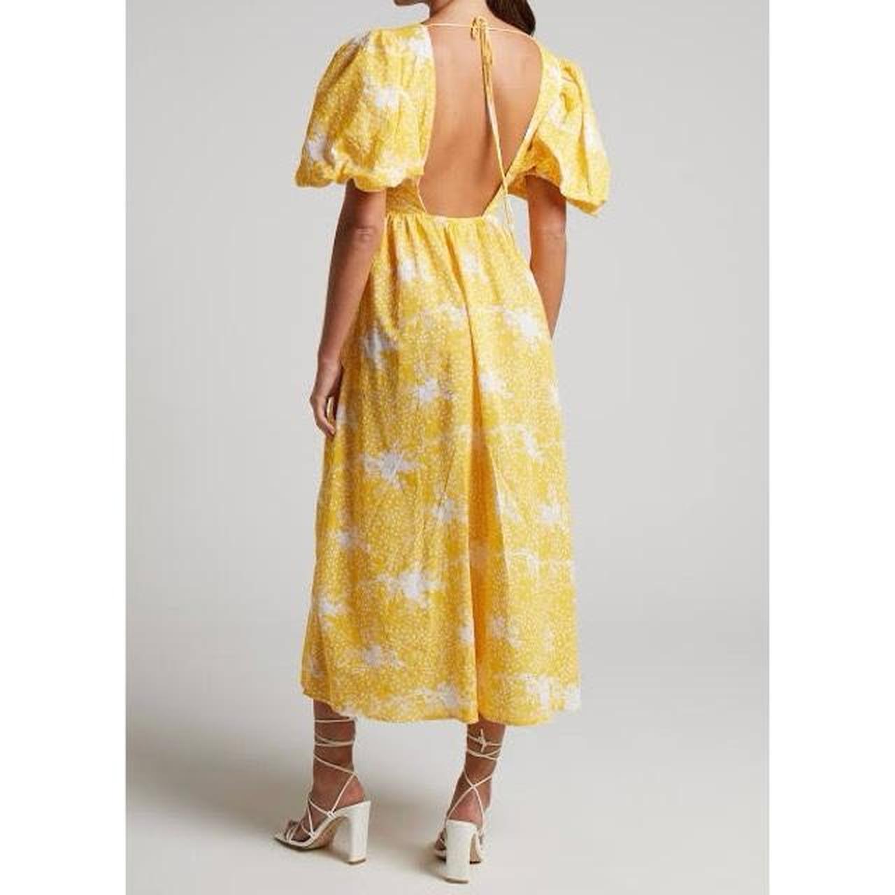 Showpo yellow dress Size 12 - Depop