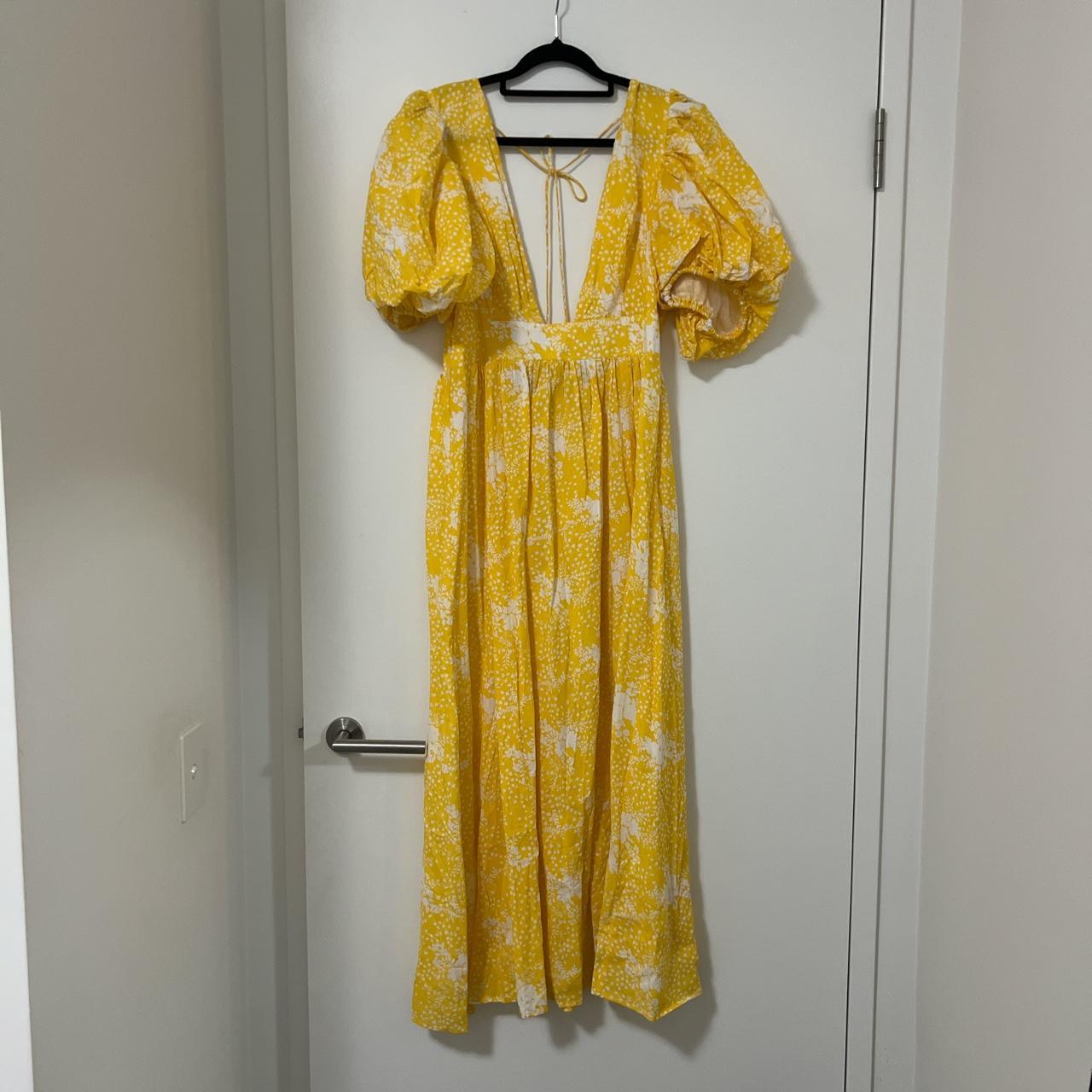 Showpo yellow dress Size 12 - Depop