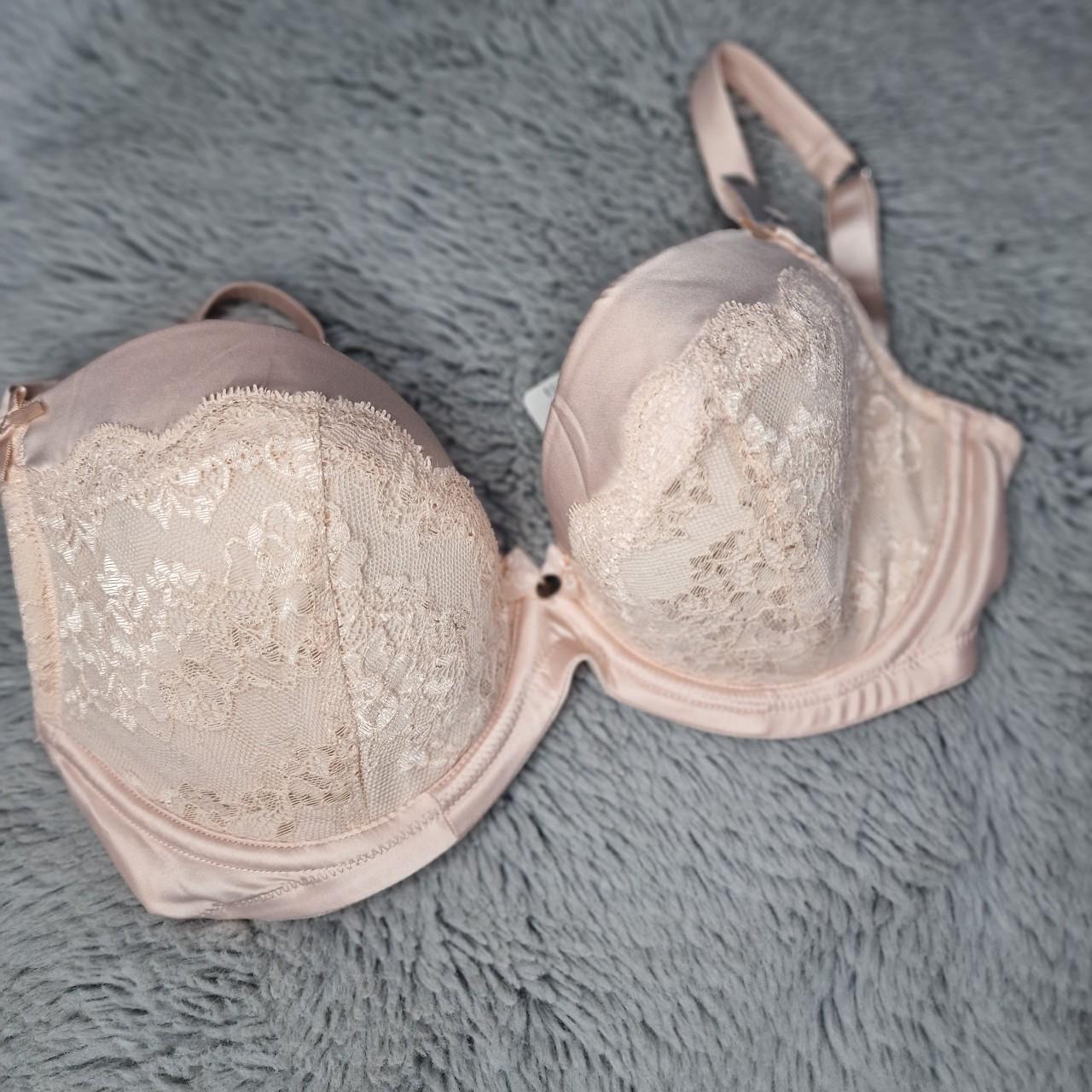 30FF blush plunge bra Boux Avenue New with... - Depop