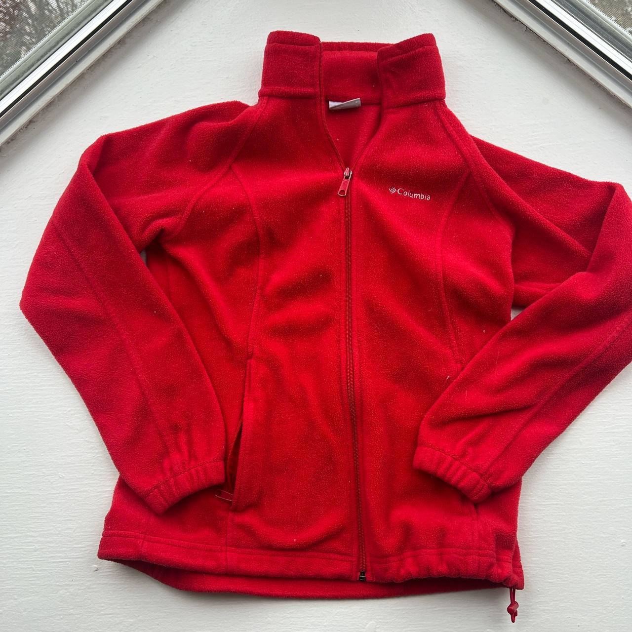 Super comfortable red Columbia jacket - Depop