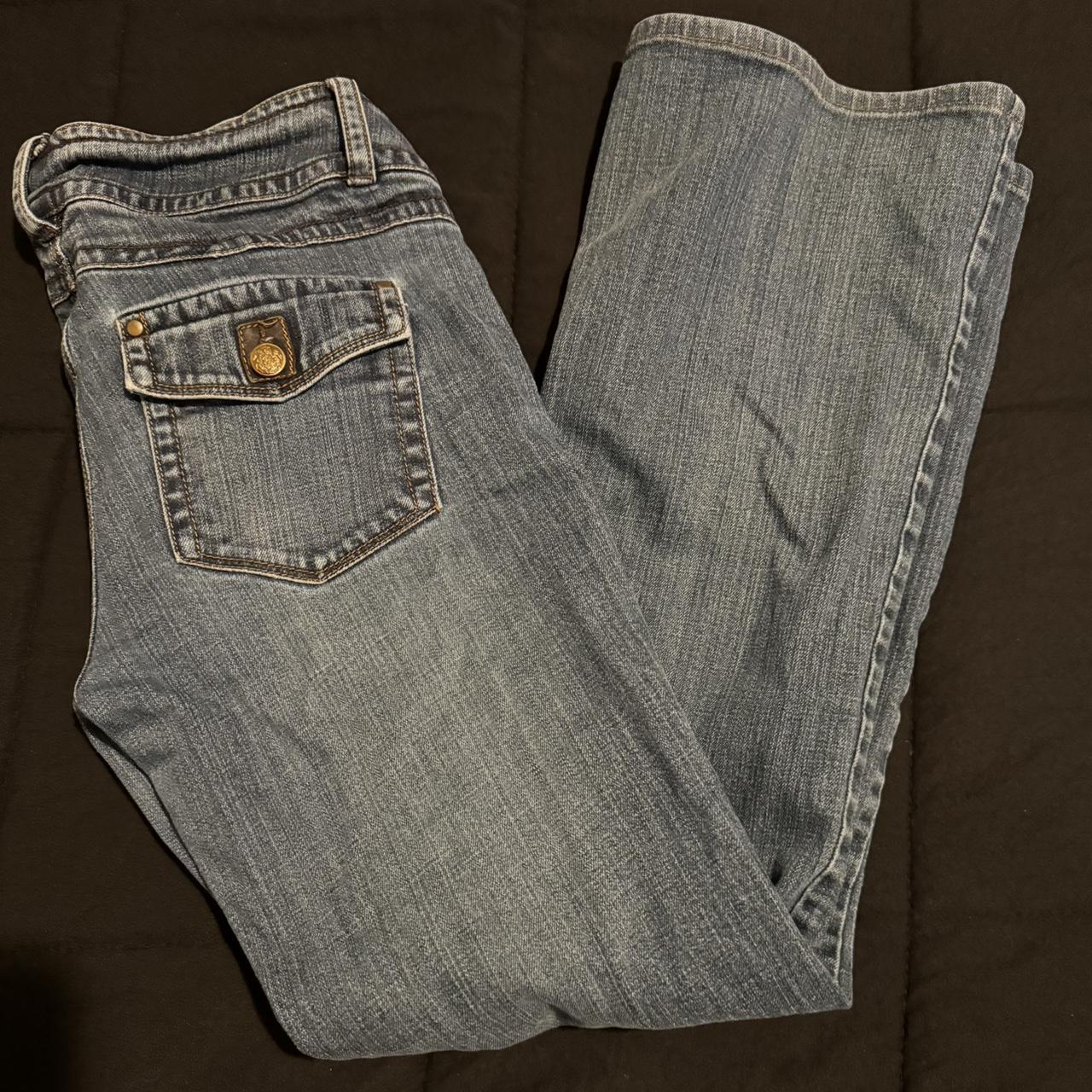 cabi low rise jeans size 6 - Depop