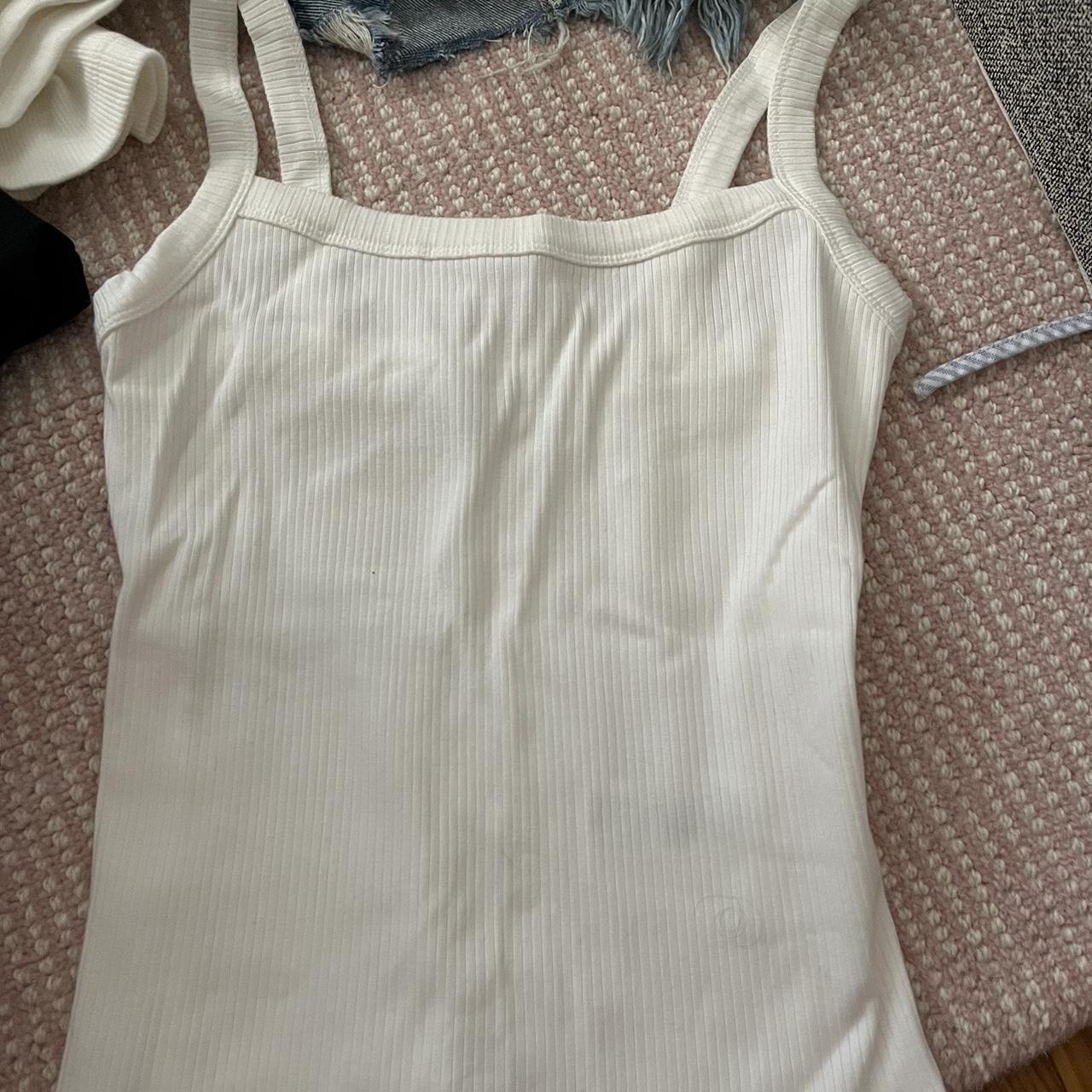 super cute garage tank top never worn - Depop