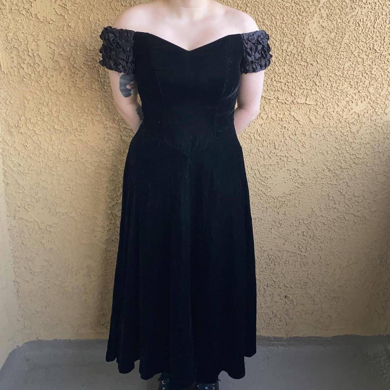 VINTAGE 80S GOTH PROM DRESS. god this is such a... - Depop