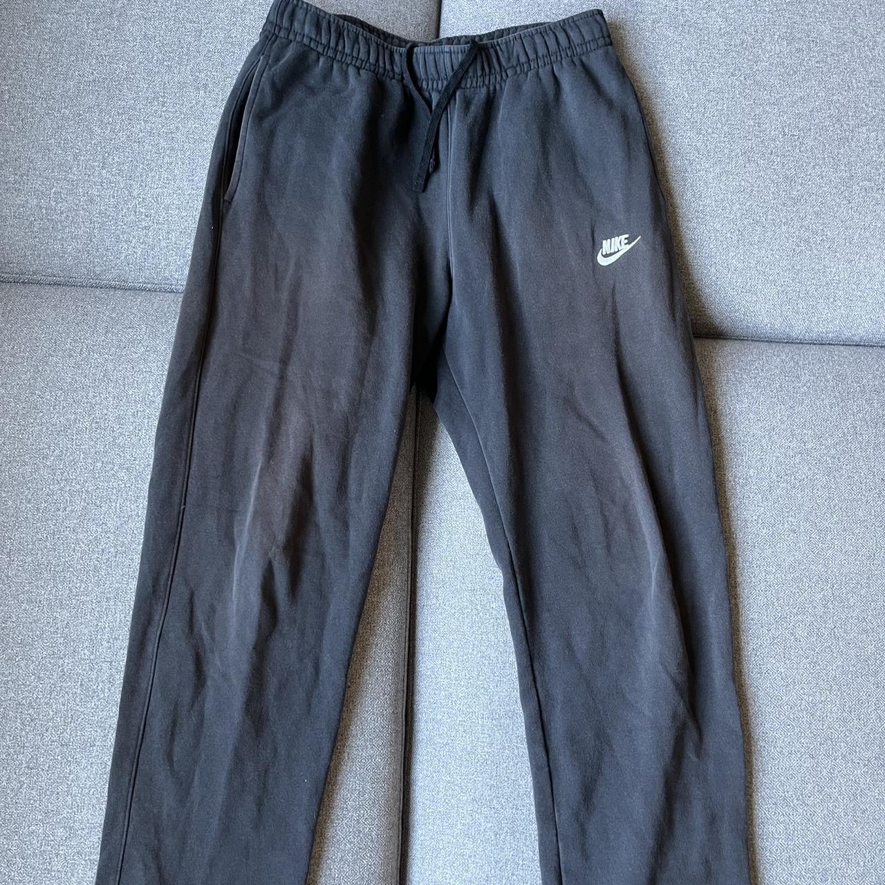 Vintage Nike heavyweight sweats -size L -nice fade... | Depop