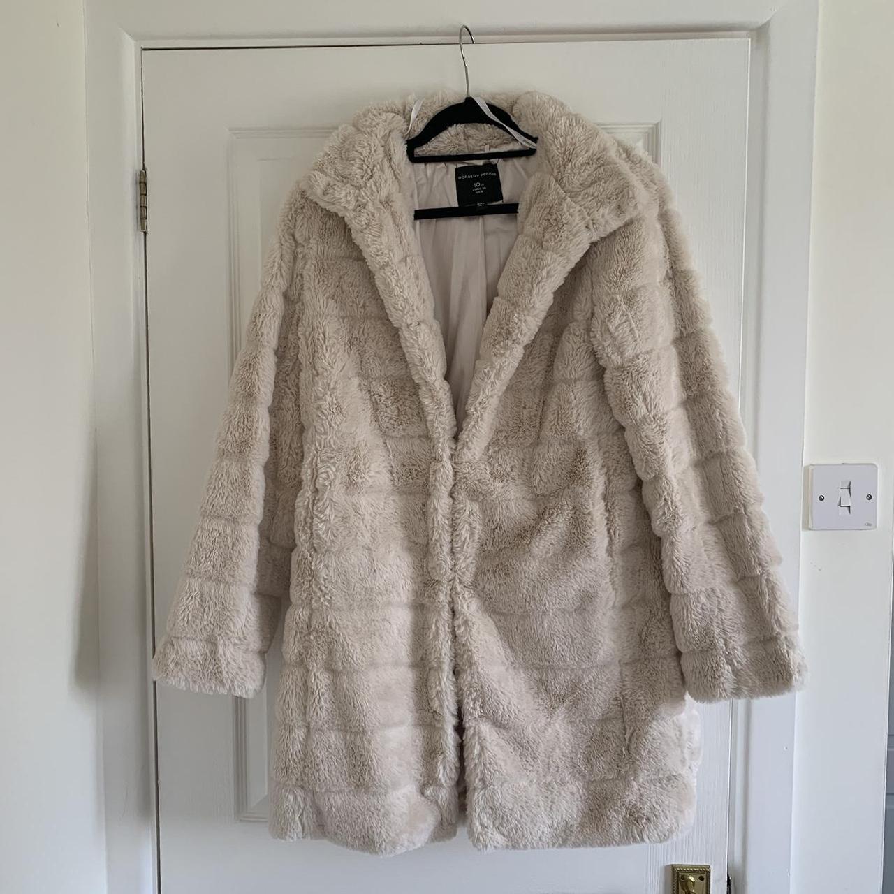 Dorothy Perkins cream fur coat. Excellent... - Depop
