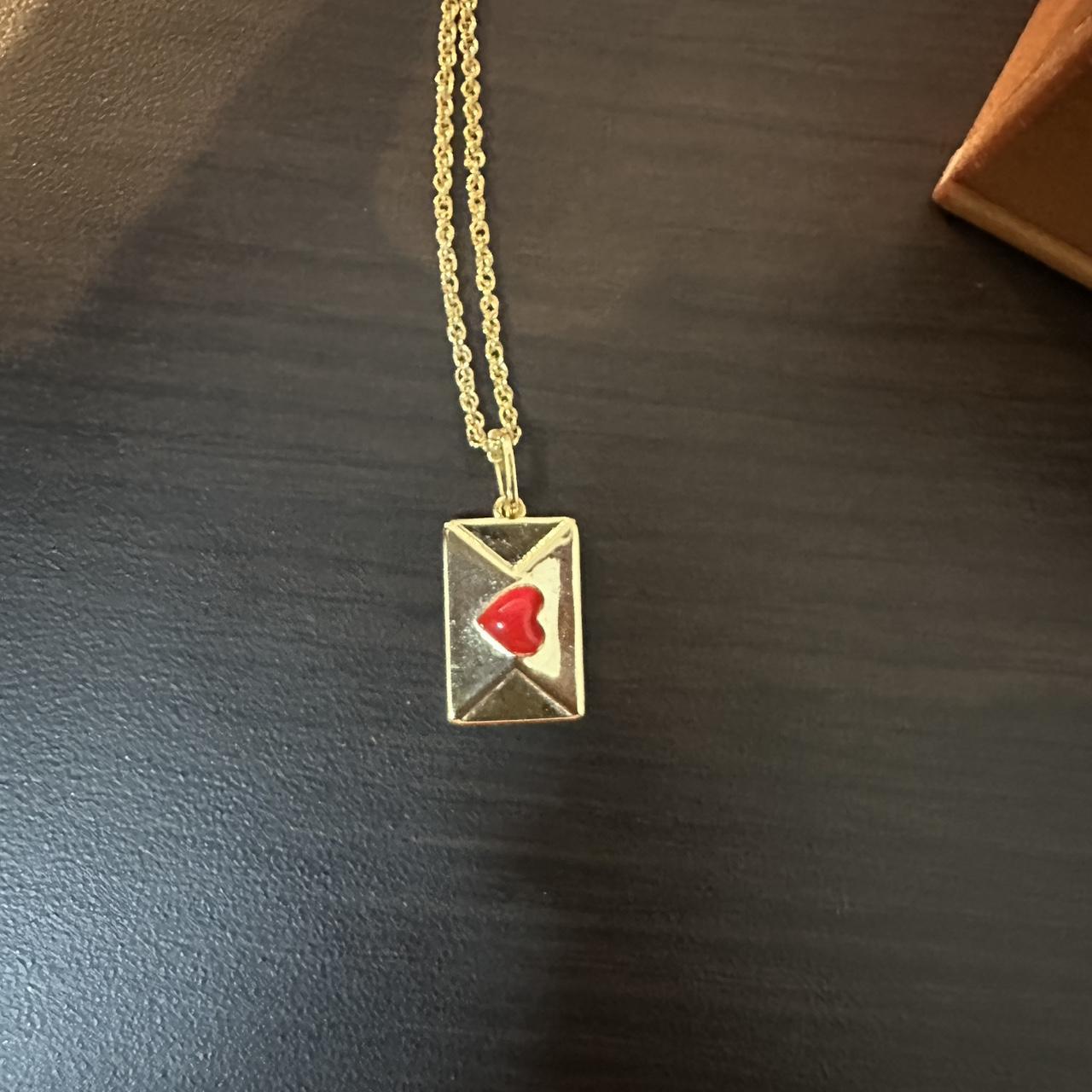 evry jewels necklace no defects - Depop