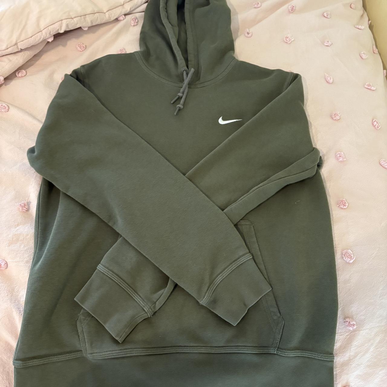 Green Nike hoodie, men’s size large | Depop