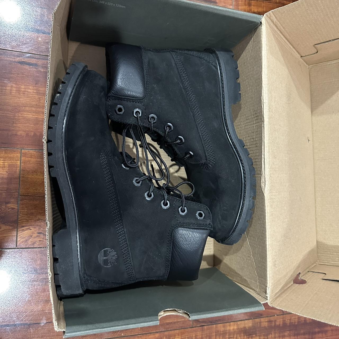 Women's timberlands color black size 8 ... - Depop