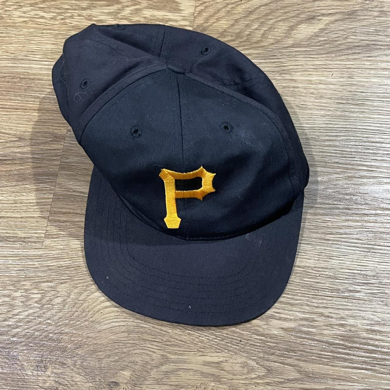 Pittsburgh Pirates Snapback Hat Condition as shown... - Depop