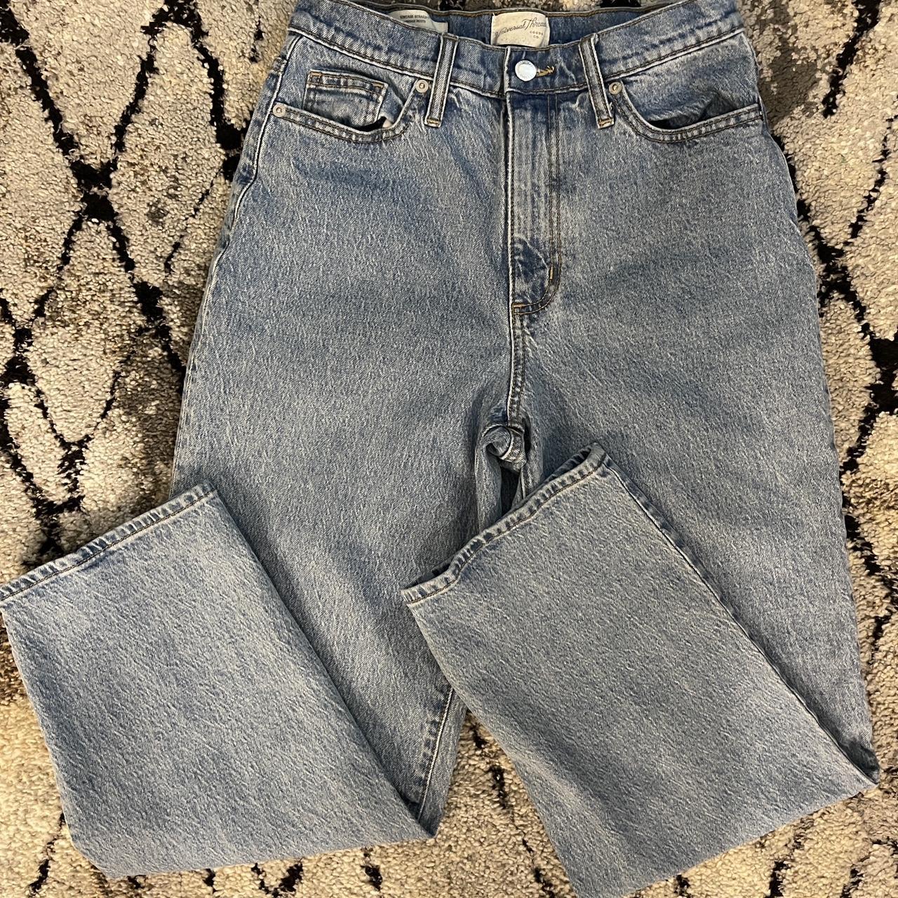 Universal thread mom jeans! Size 4! - Depop