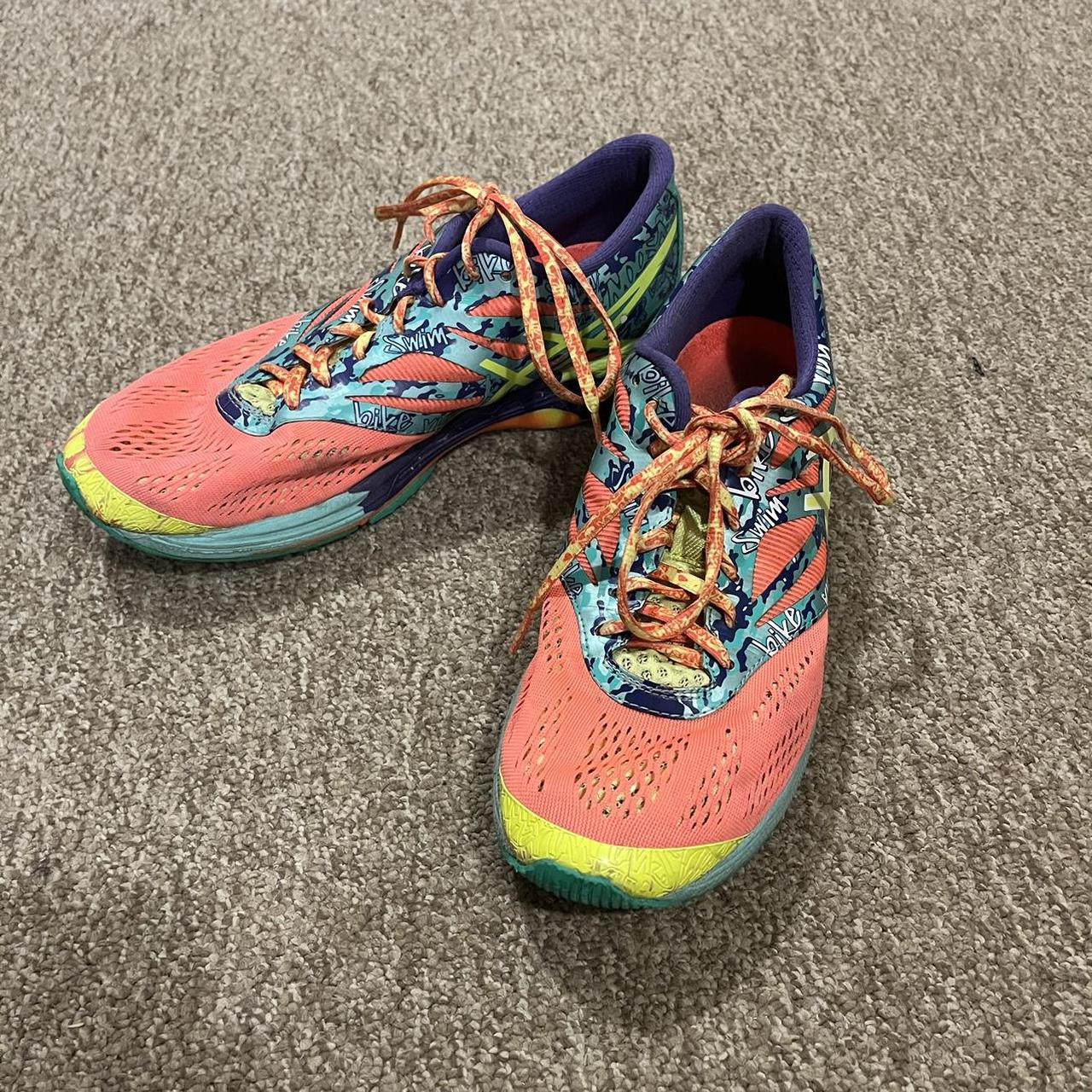ASICS Noosa Neon Running Shoes, size 11 Women’s... - Depop