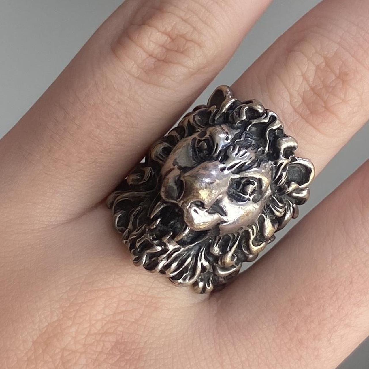 Gucci Lion Head ring 100% authentic worldwide... - Depop