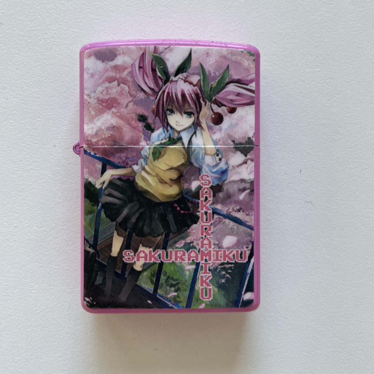 Sakura Miku lighter >.