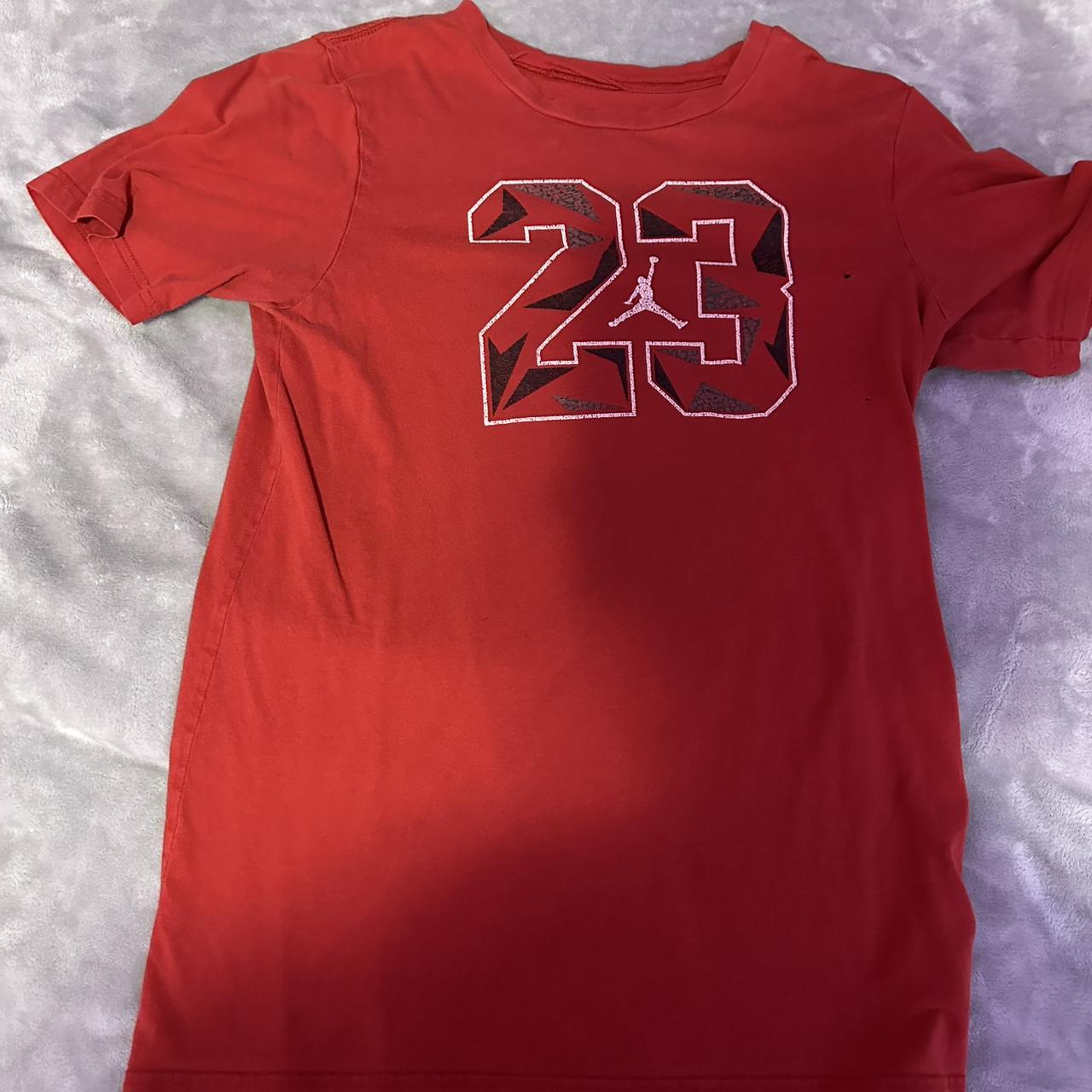 Red jordan t-shirt size medium | Depop