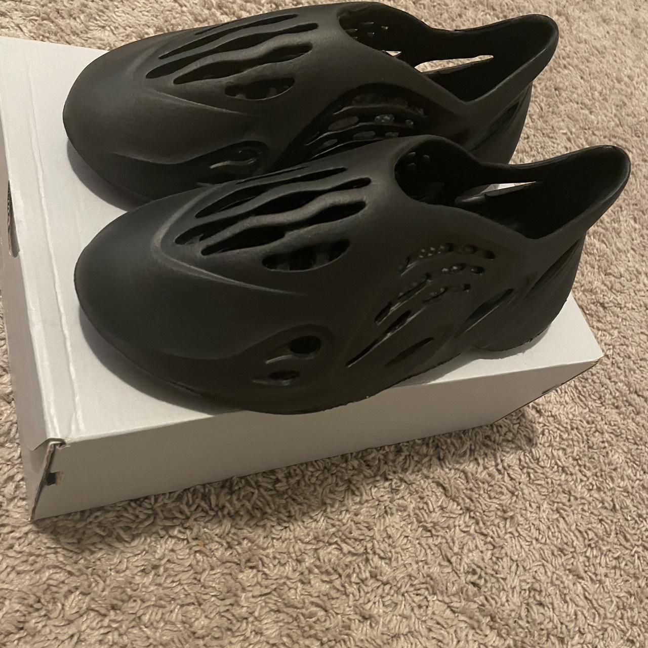 |ALL BLACK| |FOAM RUNNERS| |NO NOTICEABLE FLAWS| - Depop