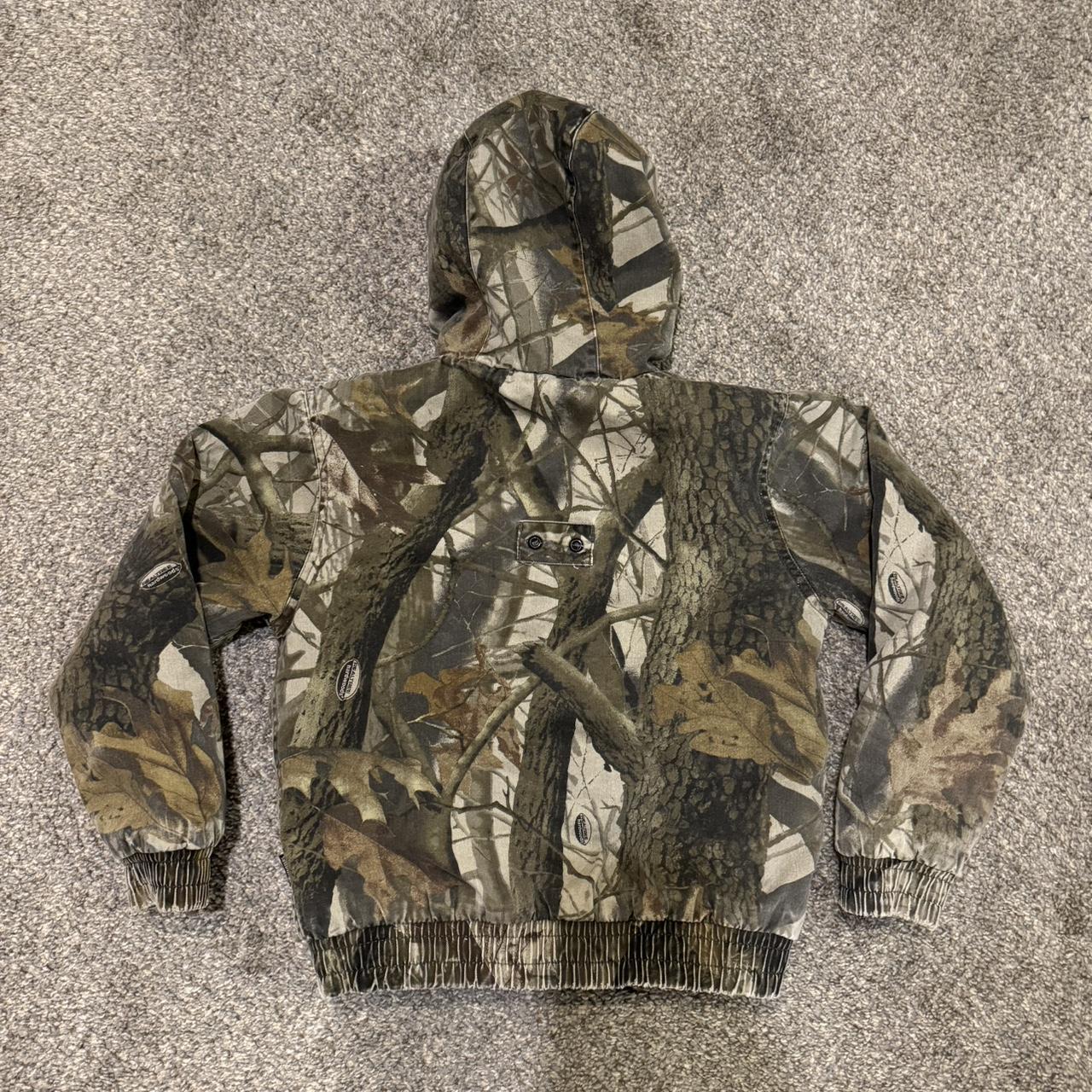 Real tree Camo hoodie -kids -Amazing condition... - Depop