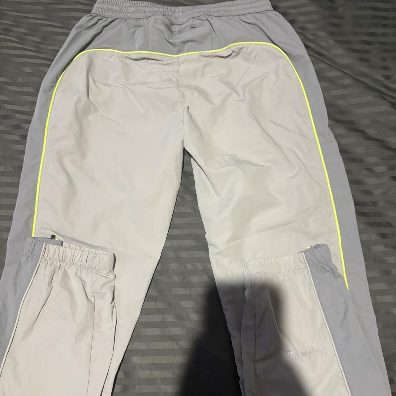 Brand new men’s syna tracksuit bottoms - Depop