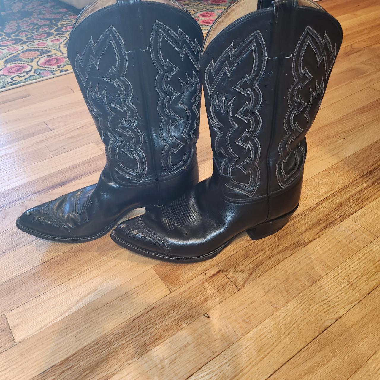 TONY LAMA STYLE 6816 BLACK LEATHER W/ GRAY... - Depop