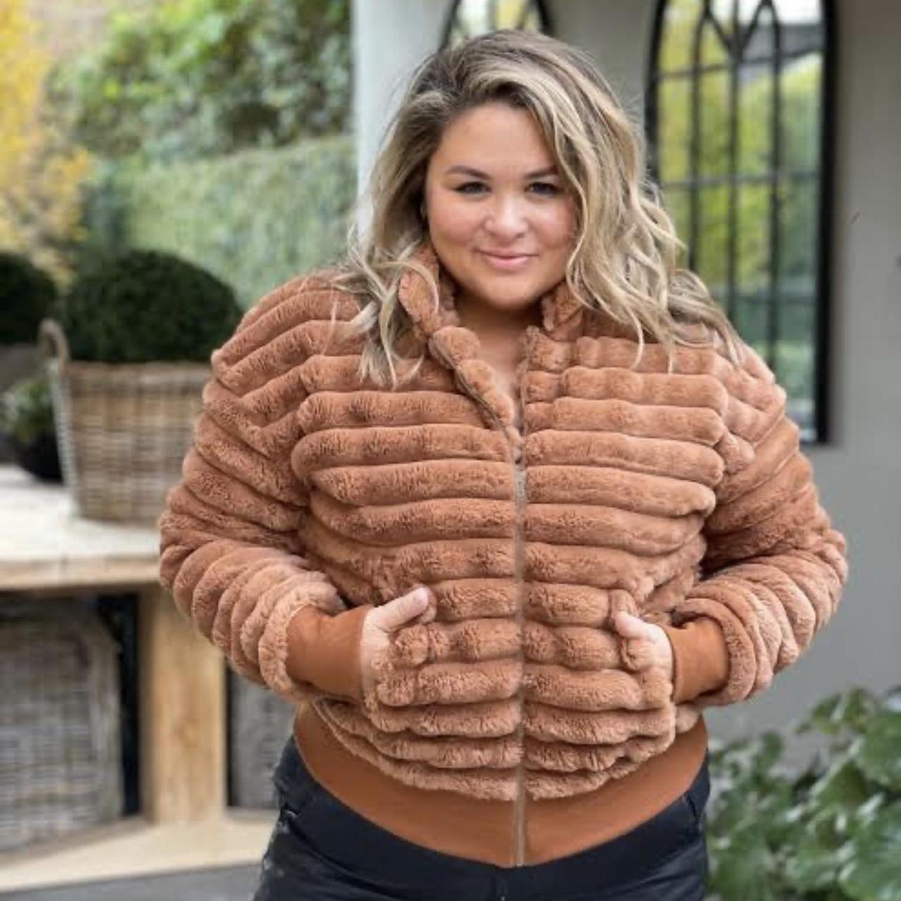 BNWT Zoe Moss Tan faux fur ribbed zip up bomber... | Depop