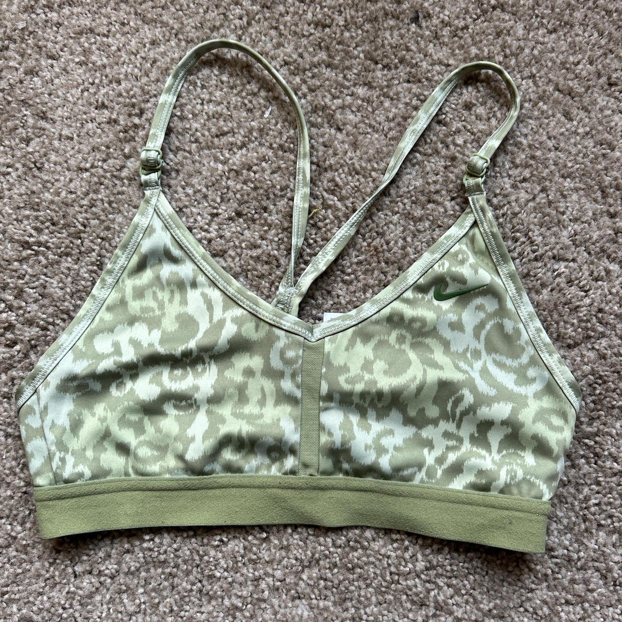 Nike sports bra green size small - Depop