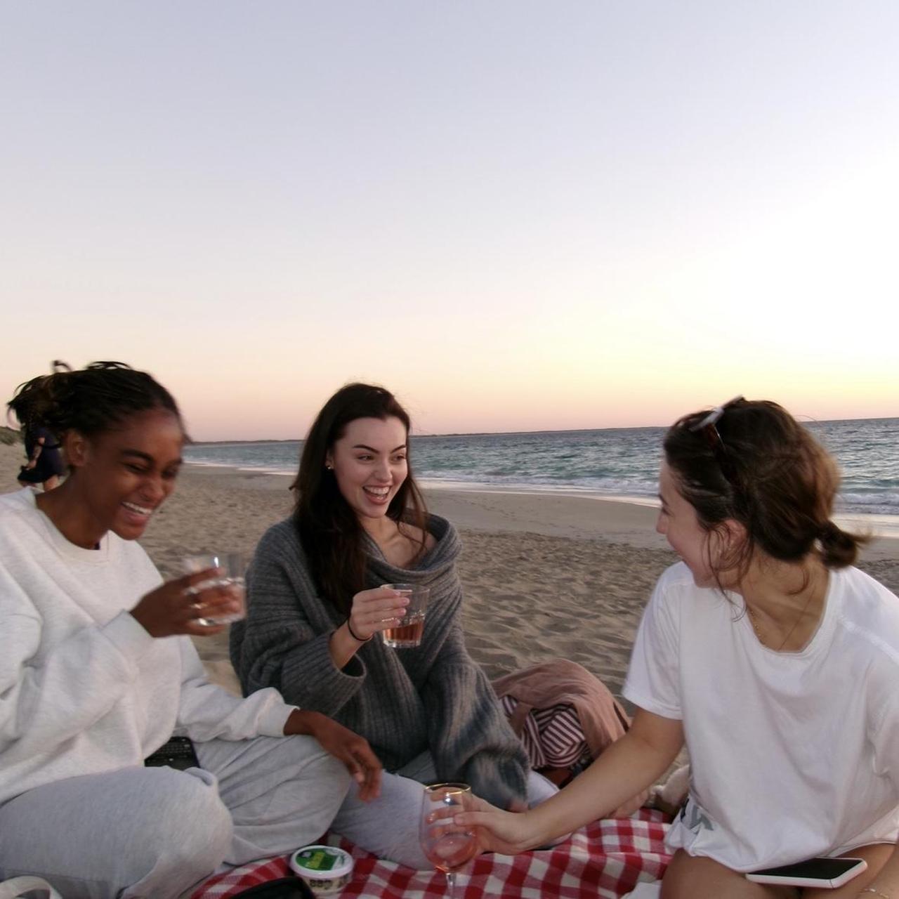 Viral Kodak Pixpro FZ45 red digital camera. Amazing... - Depop