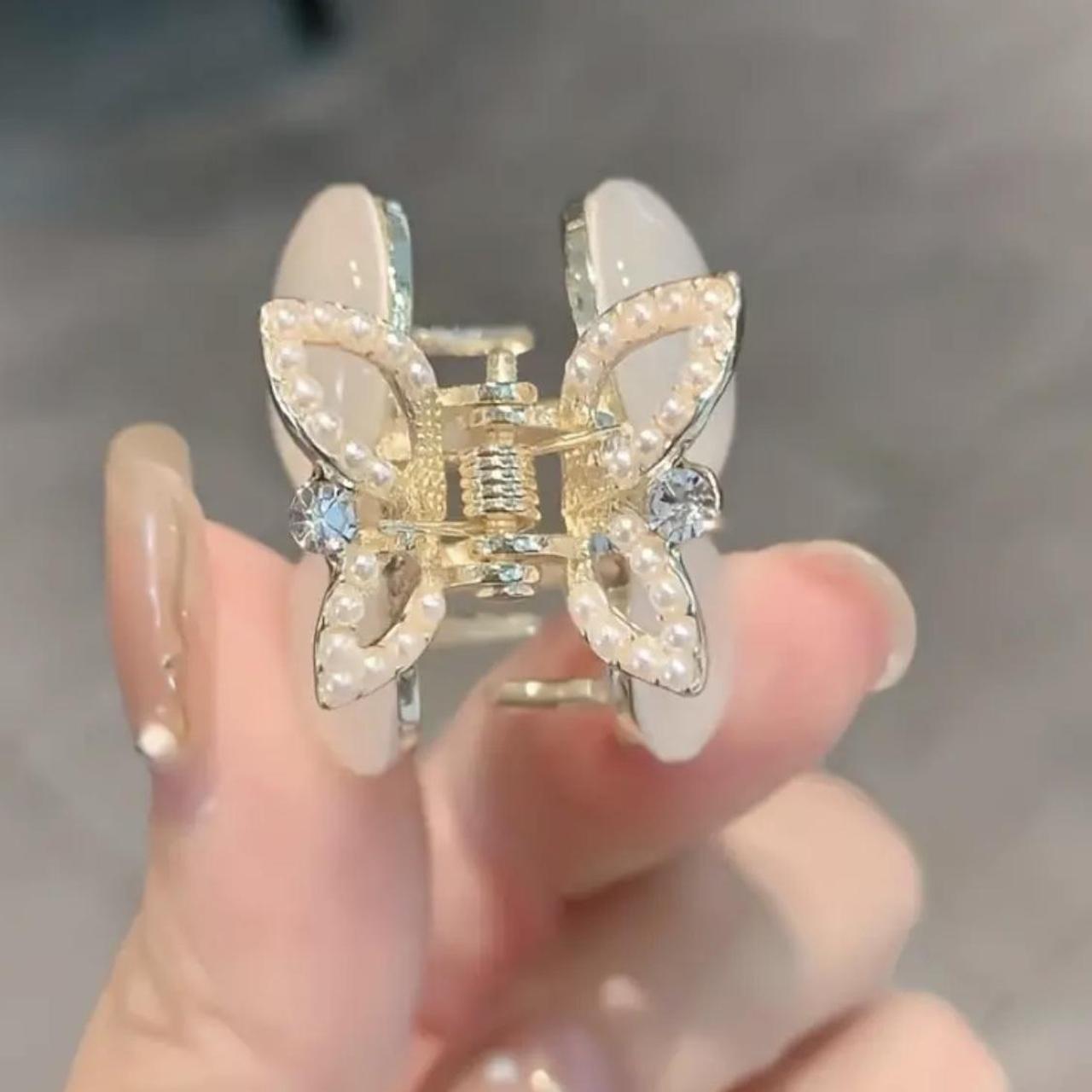 NWT Butterfly Rhinestone Hair Clipper X Posted No... - Depop