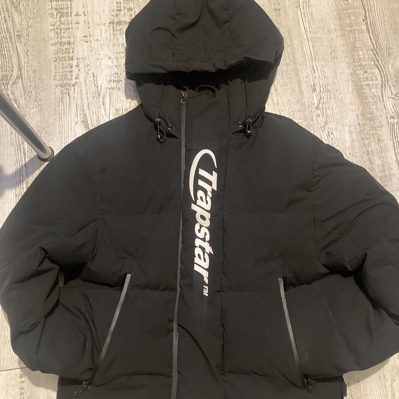 Trapstar coat only wore a few times Size men’s S - Depop