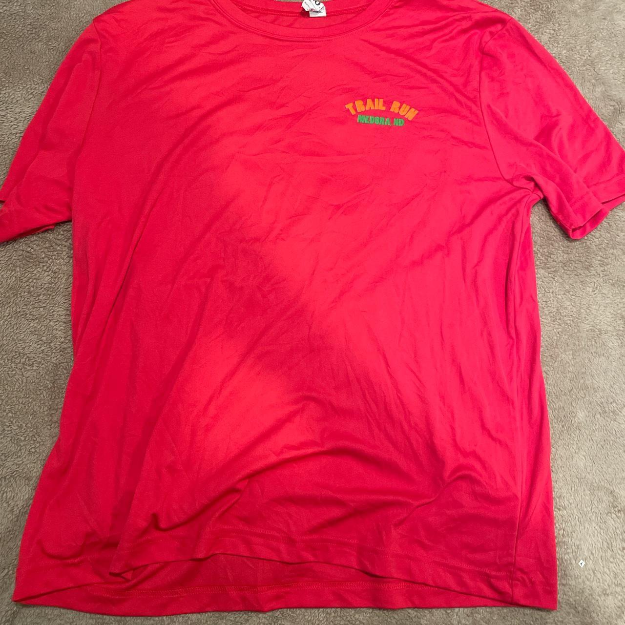 Large Red Men’s Vintage Runner T-Shirt - Depop