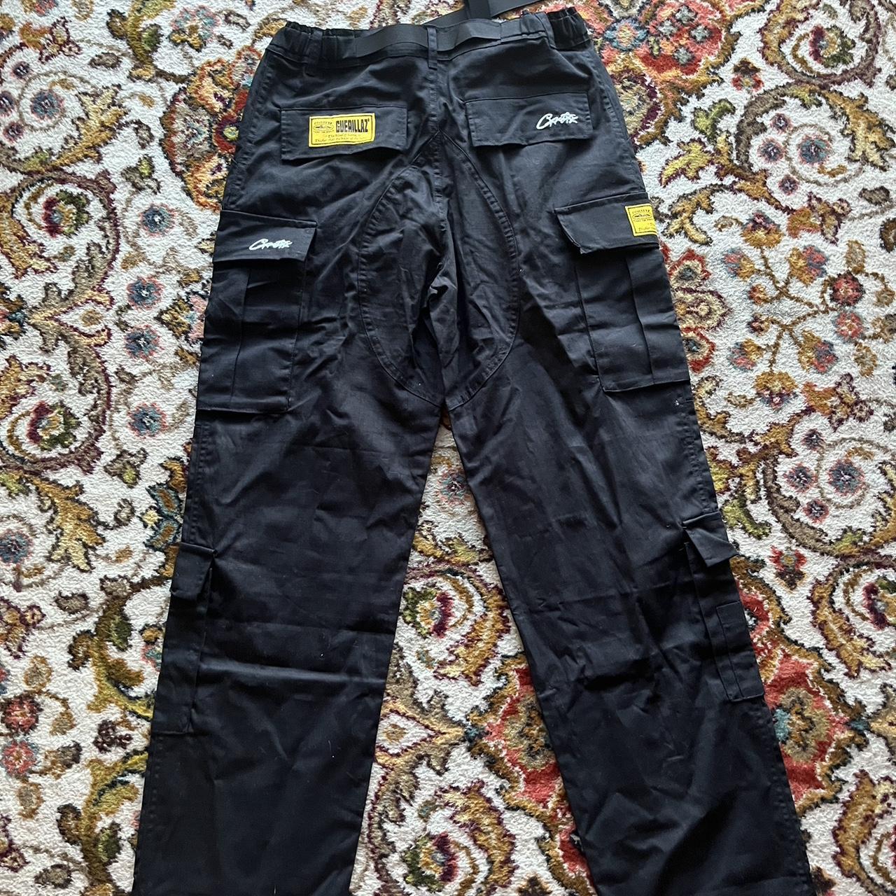 corteiz cargos black - Depop