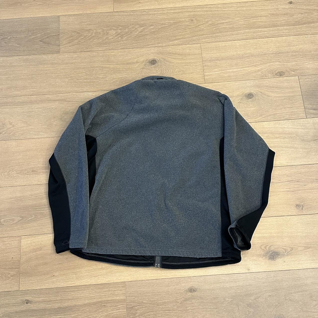 Nike ACG Zip up Size XL fits true to size - Depop