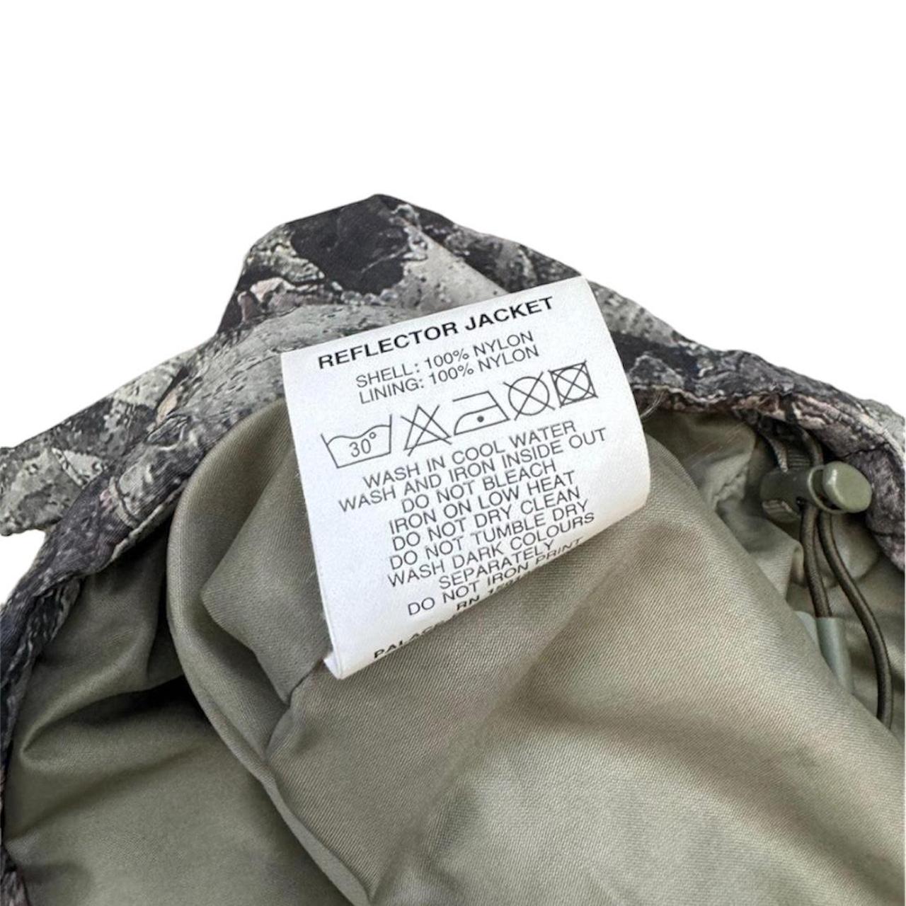 PALACE SKATEBOARDS REFLECTOR JACKET - TREE CAMO FW22... - Depop
