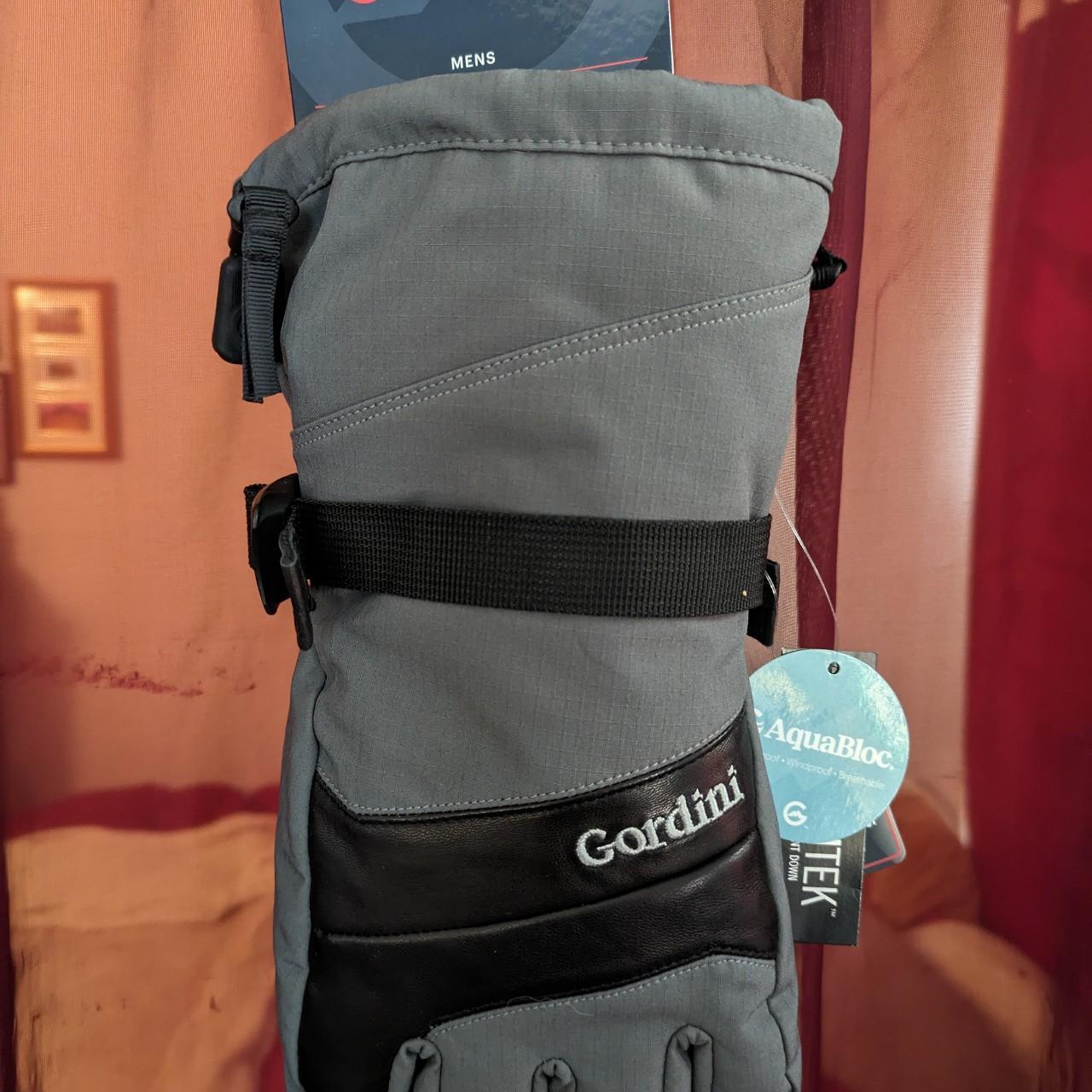 Brand new with tags Gordini snow gloves size L - Depop