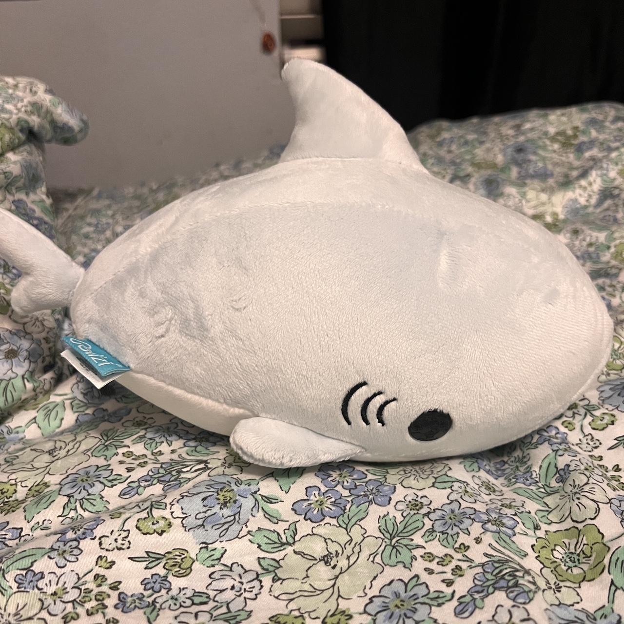 11 inch light blue bellzi shark plush - Depop