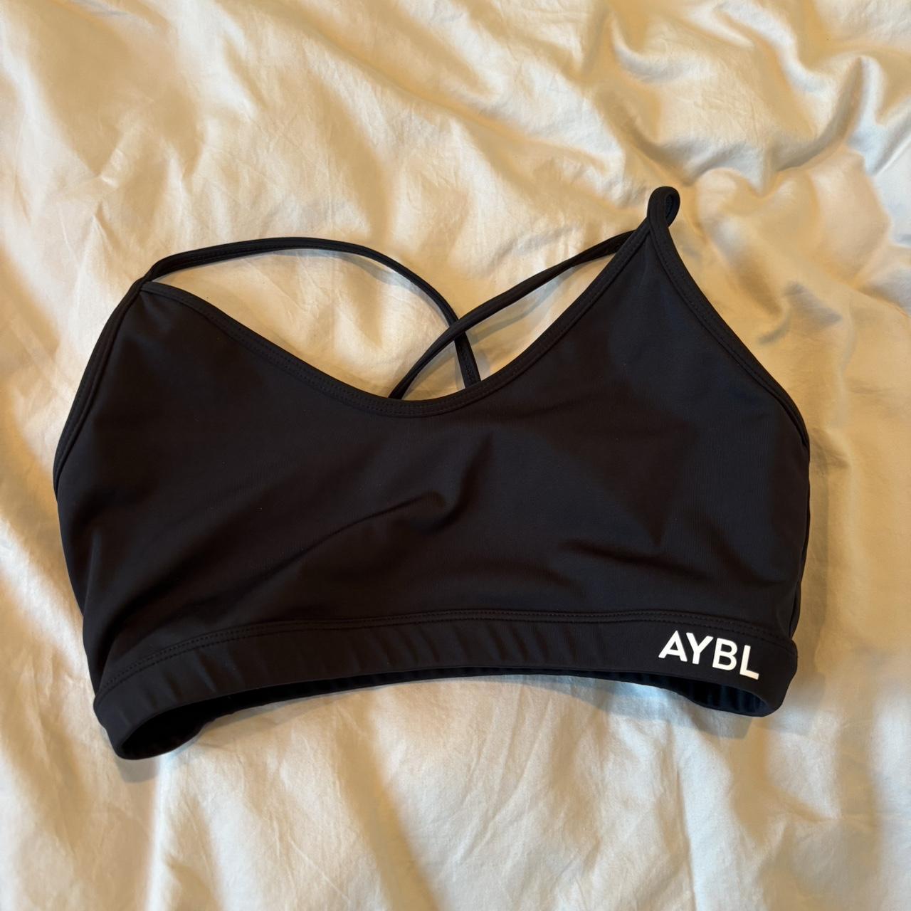 AYBL sports bra size medium but fits like a small | Depop