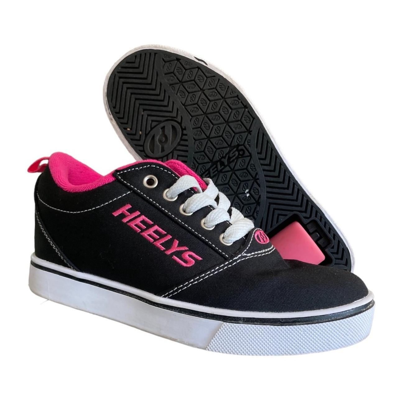 Heelys Girl’s PRO 20 Skate Shoes Yth 3.0 Excellent... - Depop