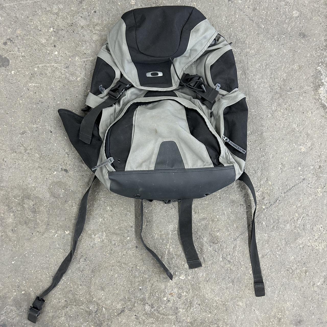 Oakley travel backpack - Depop