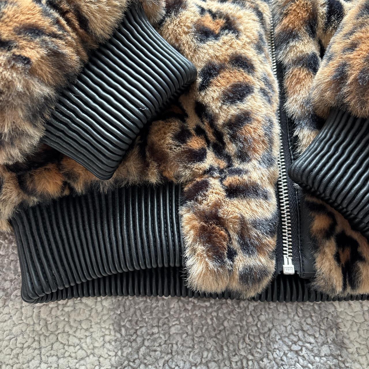 UO leopard fuzzy coat. keeps you warm and is cute... - Depop