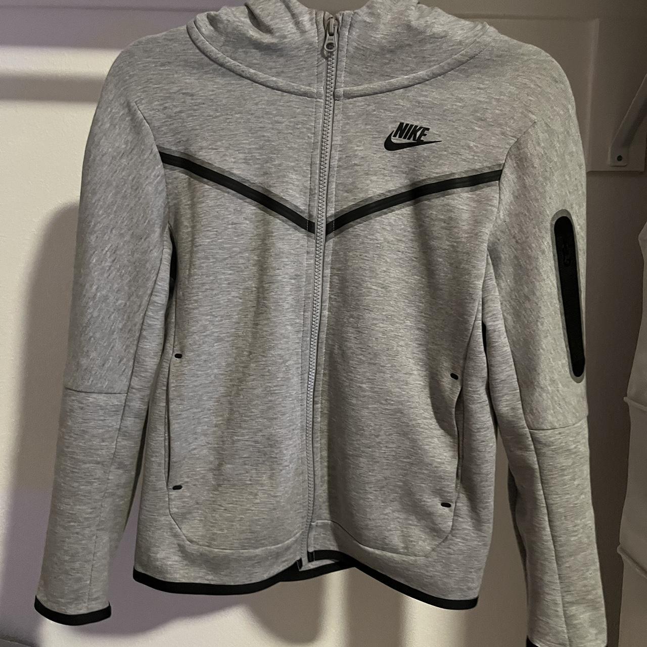 Gray Kids Nike tech fleece, Size medium in boys,... - Depop