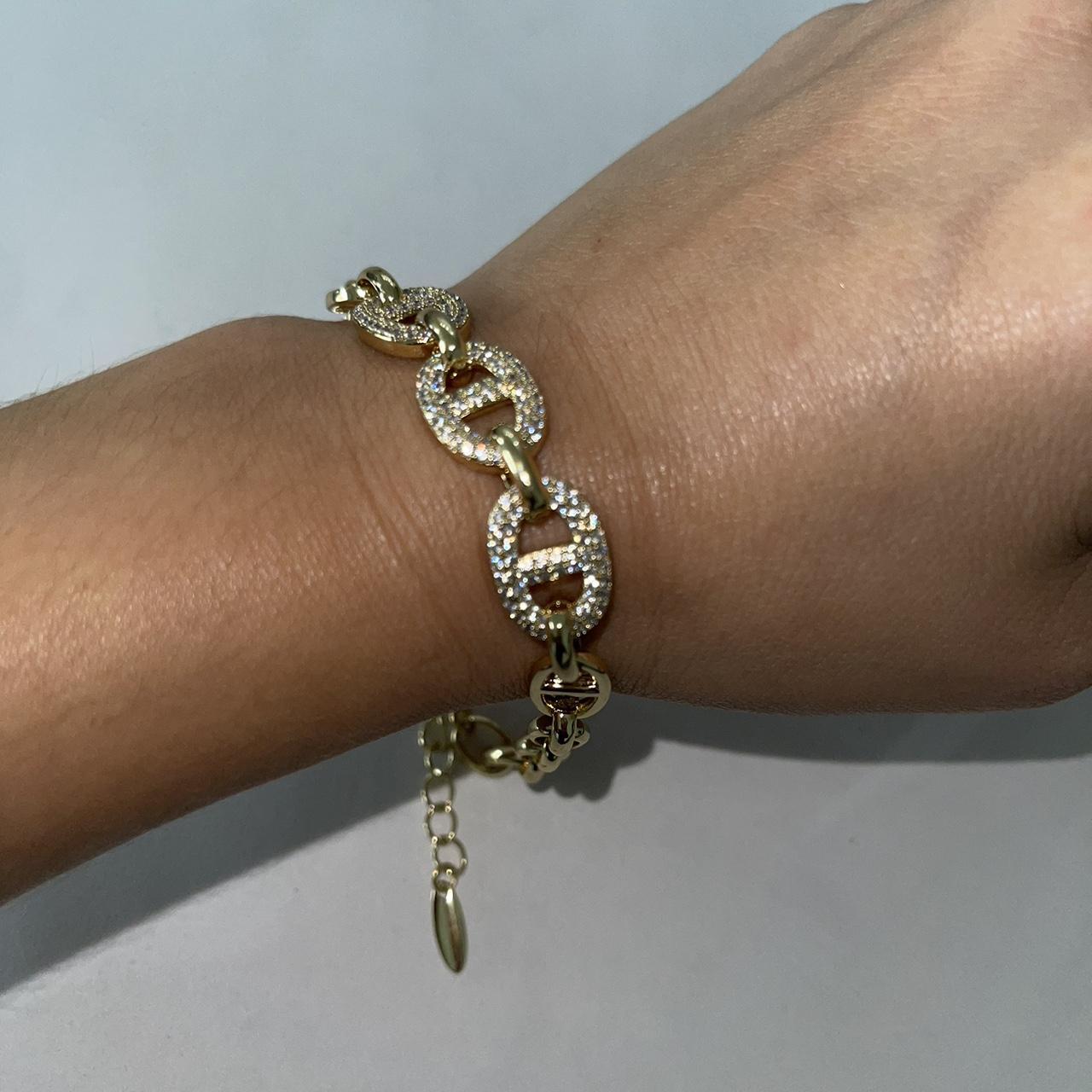 Y2k Very nice 18k Gold Filled Bracelet. Fits for... - Depop