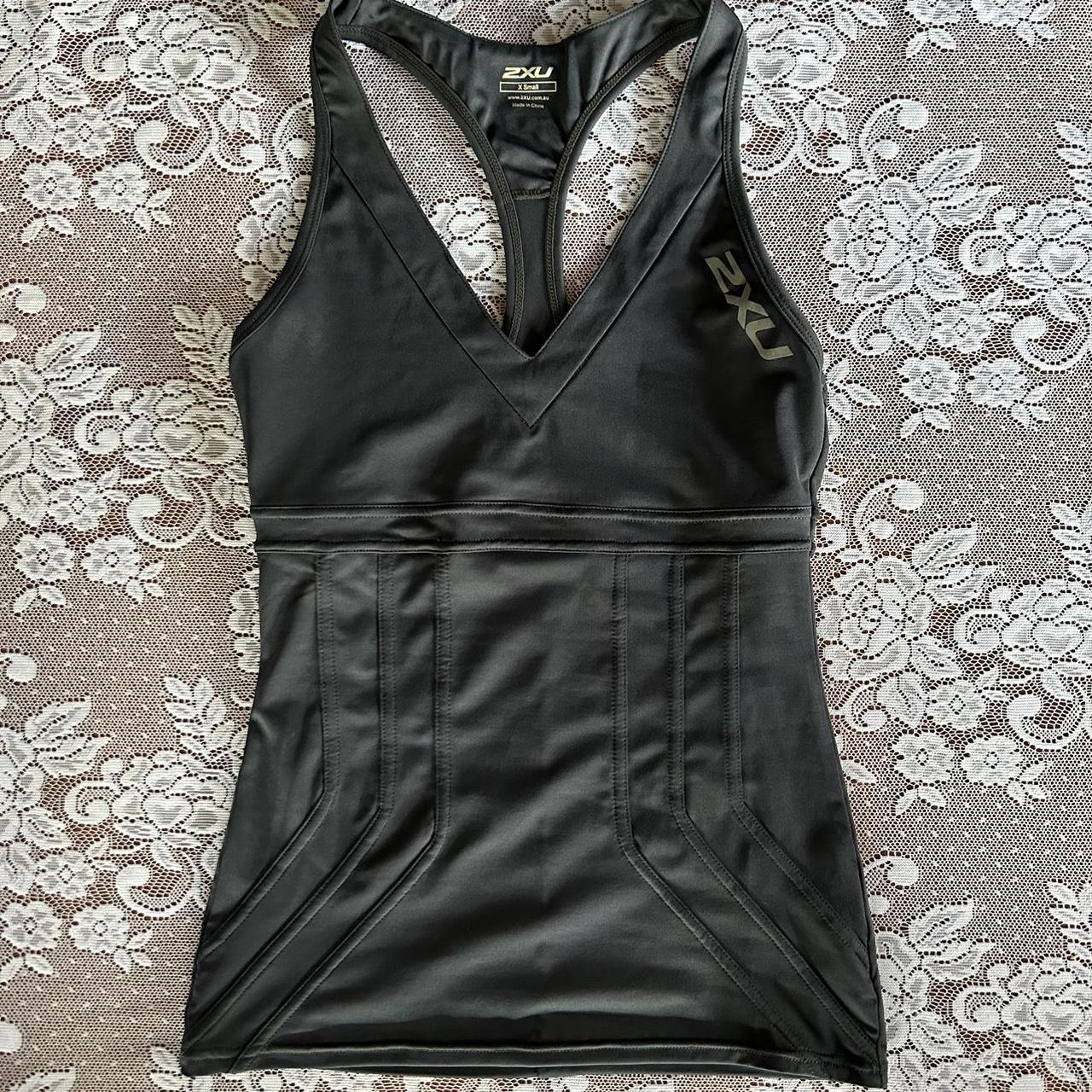 Like new 2XU workout compression top. Super... - Depop