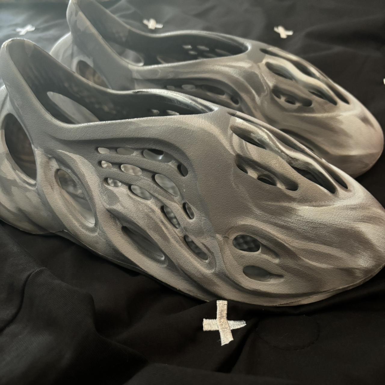 Yzy foam runners Offers - Depop