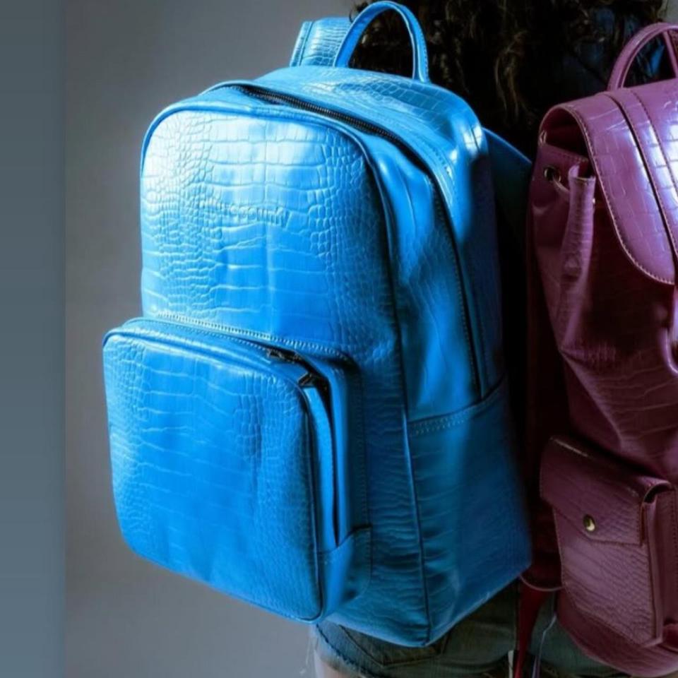 Allure county - Depop