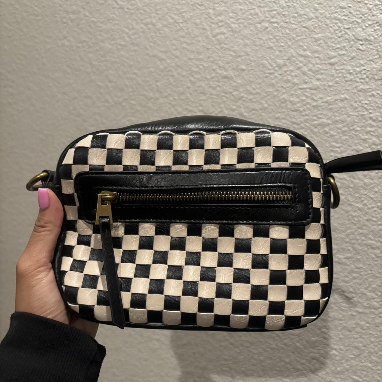 Cute universal thread bag missing strap but it’s... - Depop