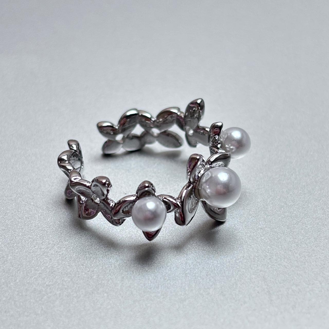 artificial pearl Silver Ring (adjustable... - Depop